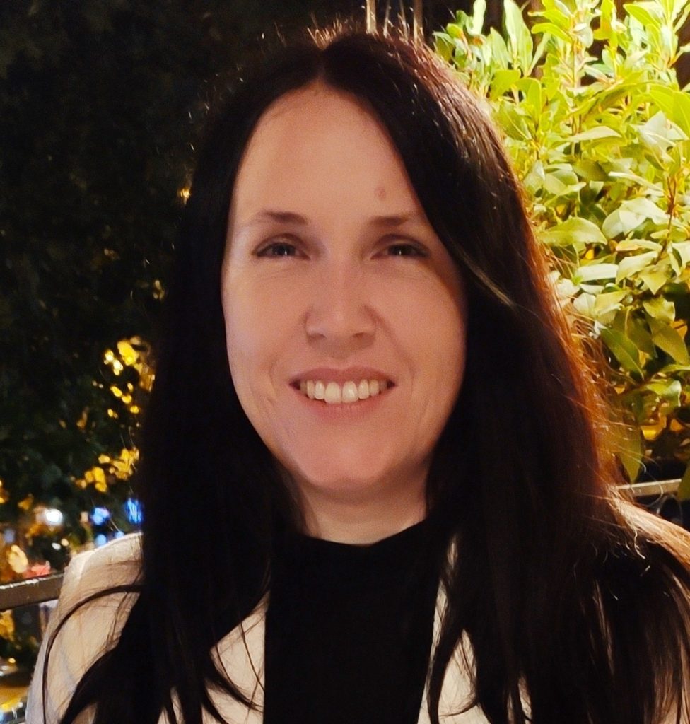 Kelly Pierce's Instagram, Twitter & Facebook on IDCrawl